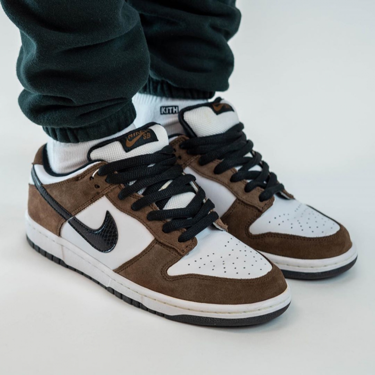 Nike SB Dunk Low White Black Trail End Brown – PK-Shoes